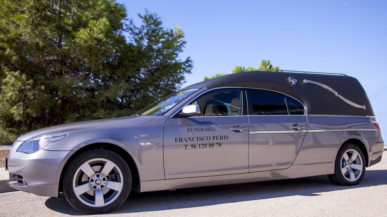 Coches Funebres - Tanatorio Funeraria Silla